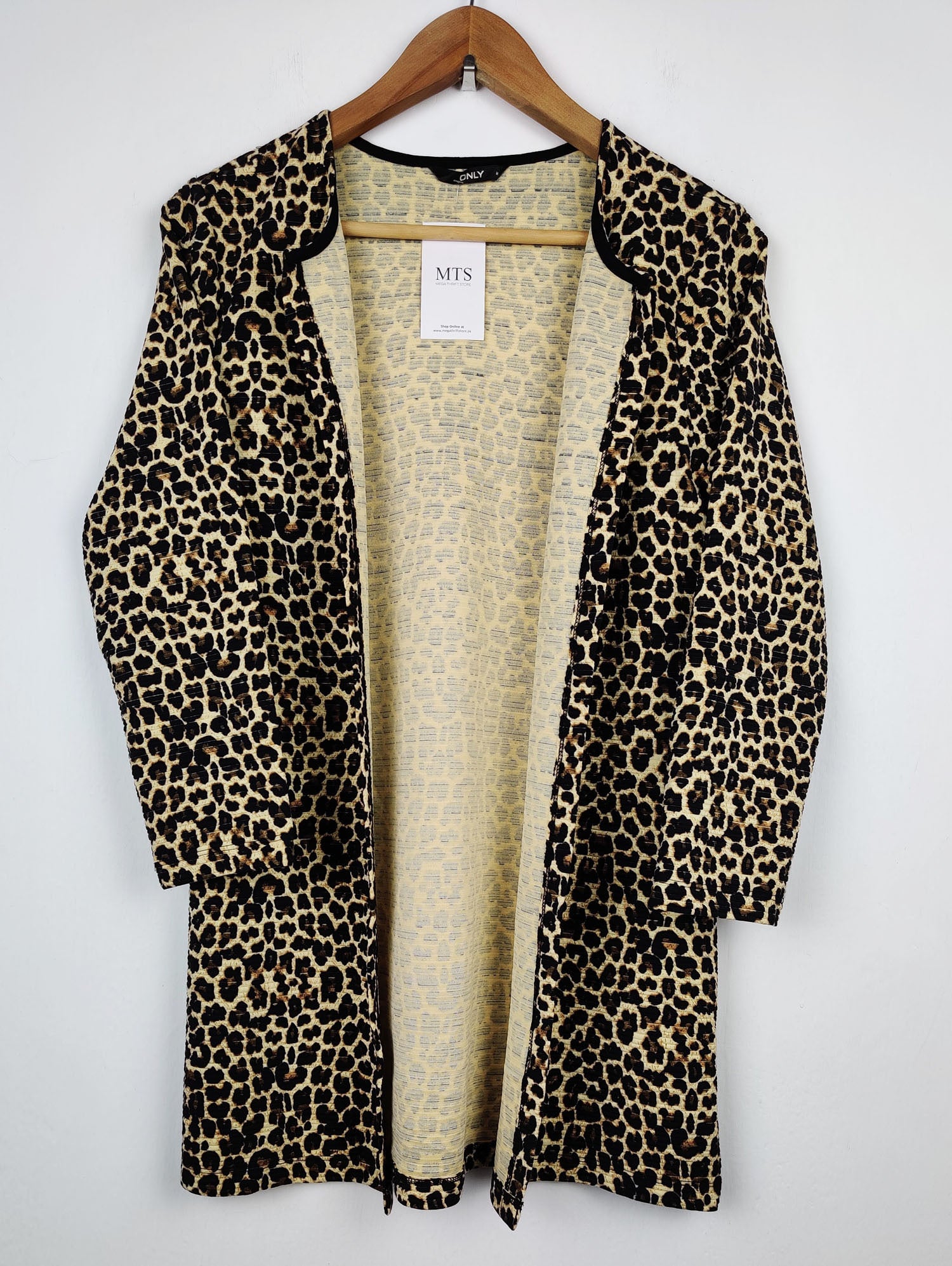 Buy online pre-used pre-loved 100% authentic & Original branded Only ...