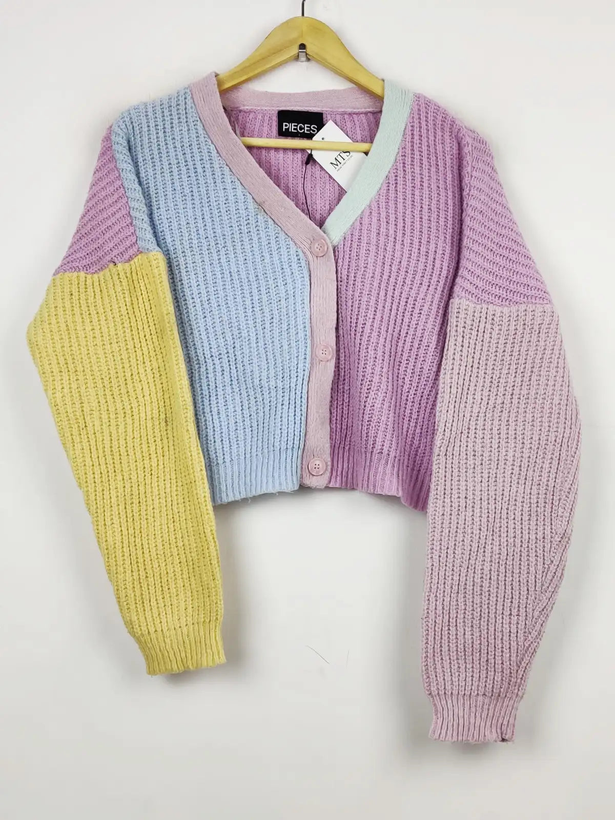 Buy online pre-used pre-loved 100% authentic & Original branded Pieces ...