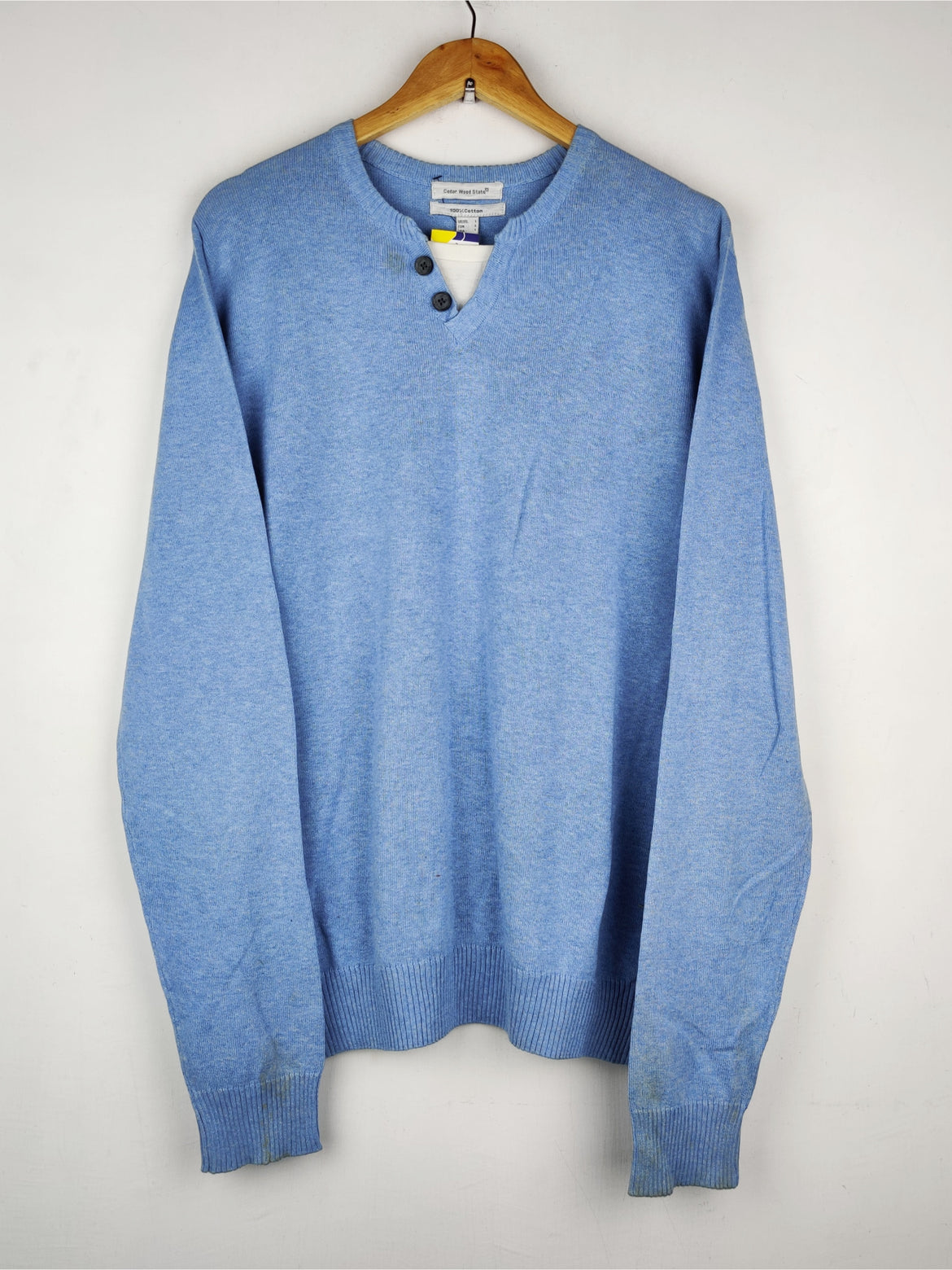 Buy Preloved Mens clothes online at best prices – MTS